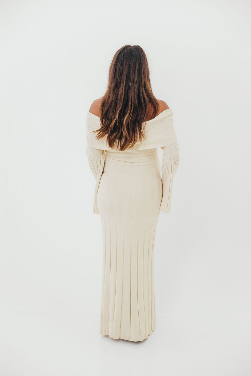 Evella Maxi Dress in Cream - Bump Friendly & Inclusive Sizing – Worth ...