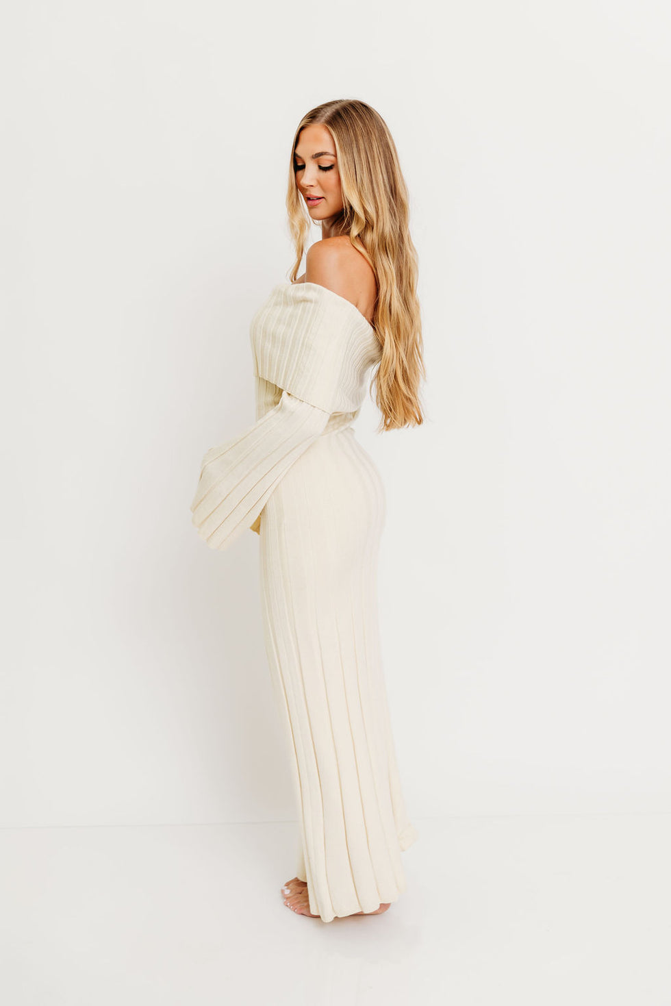 Evella Maxi Dress in Cream - Bump Friendly & Inclusive Sizing – Worth ...