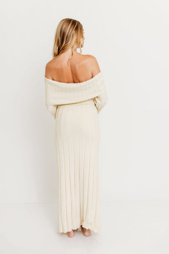 Evella Maxi Dress in Cream - Bump Friendly & Inclusive Sizing – Worth ...